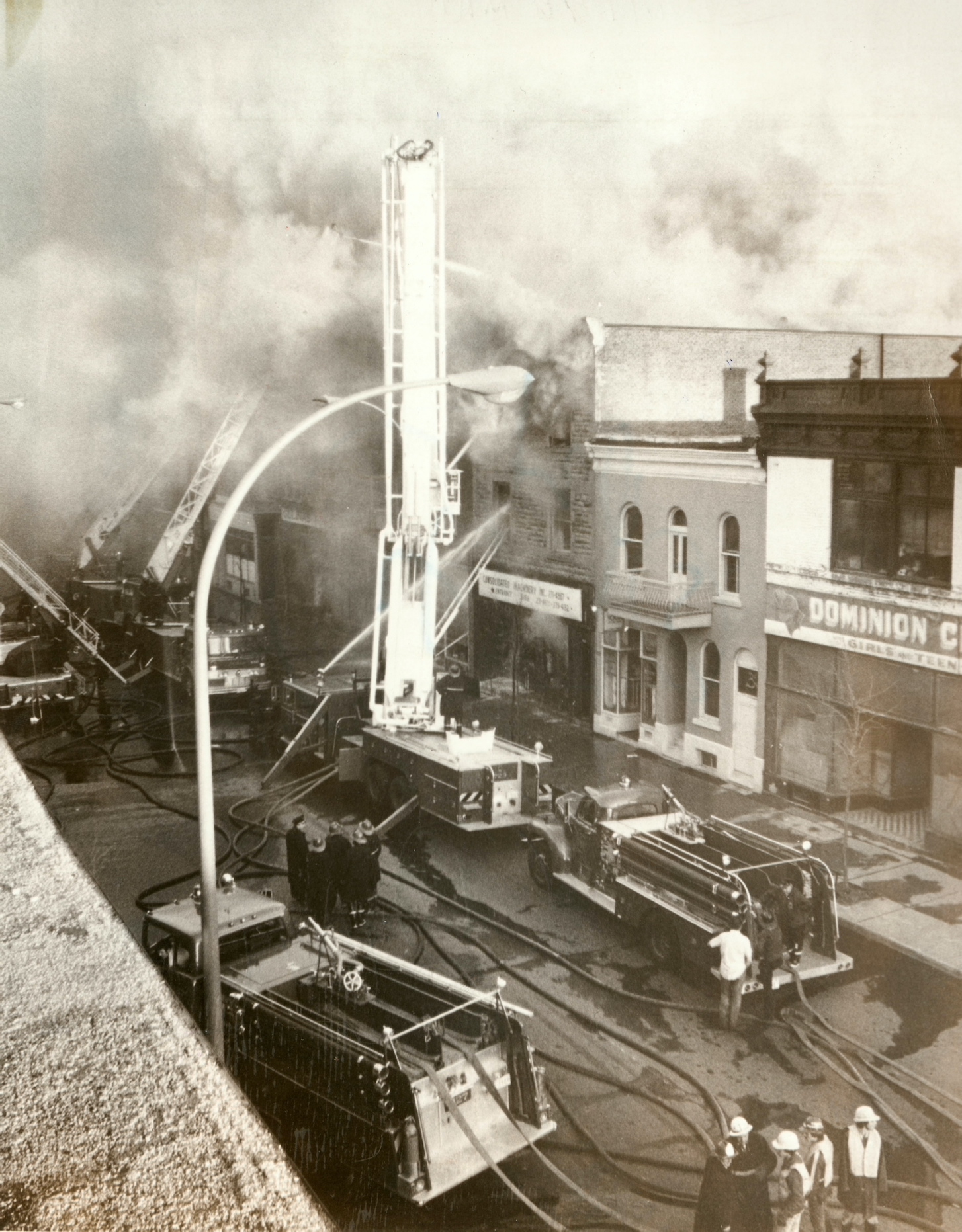 Le Mile End et les incendies criminels – le sinistre du 6 mai 1977 ...