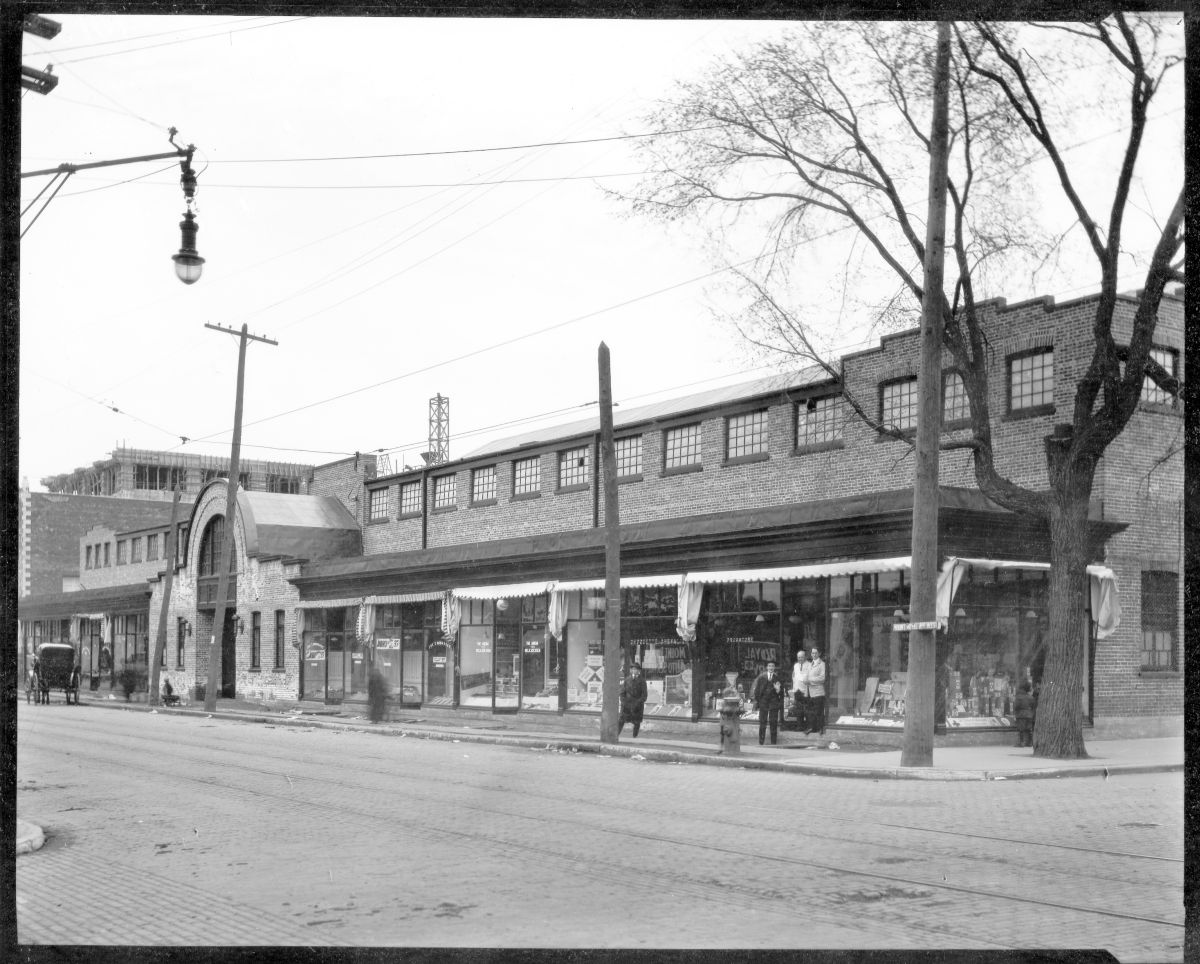 Aréna Mont-Royal – Mémoire du Mile End